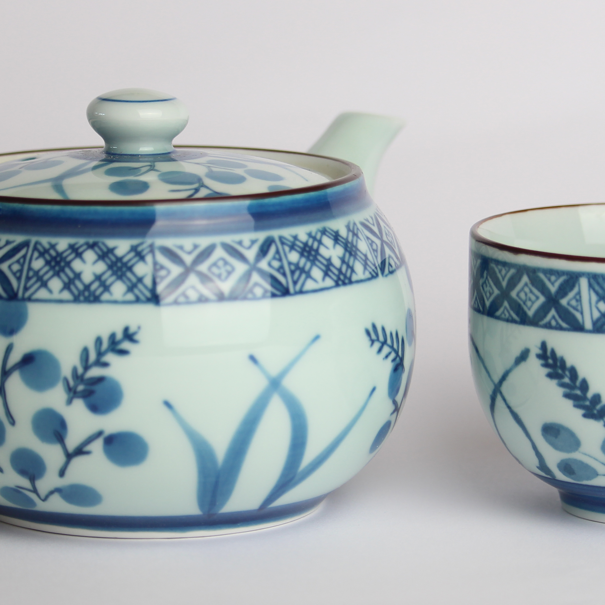 Authentic Japanese Green Tea Cup. Essential for Japanese Cuisin