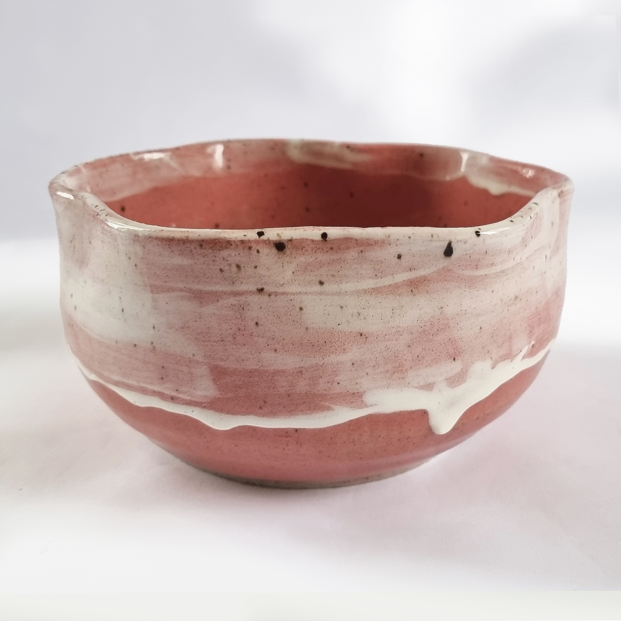 'Full Bloom' Medium Bowl with spout Handmade by EKO