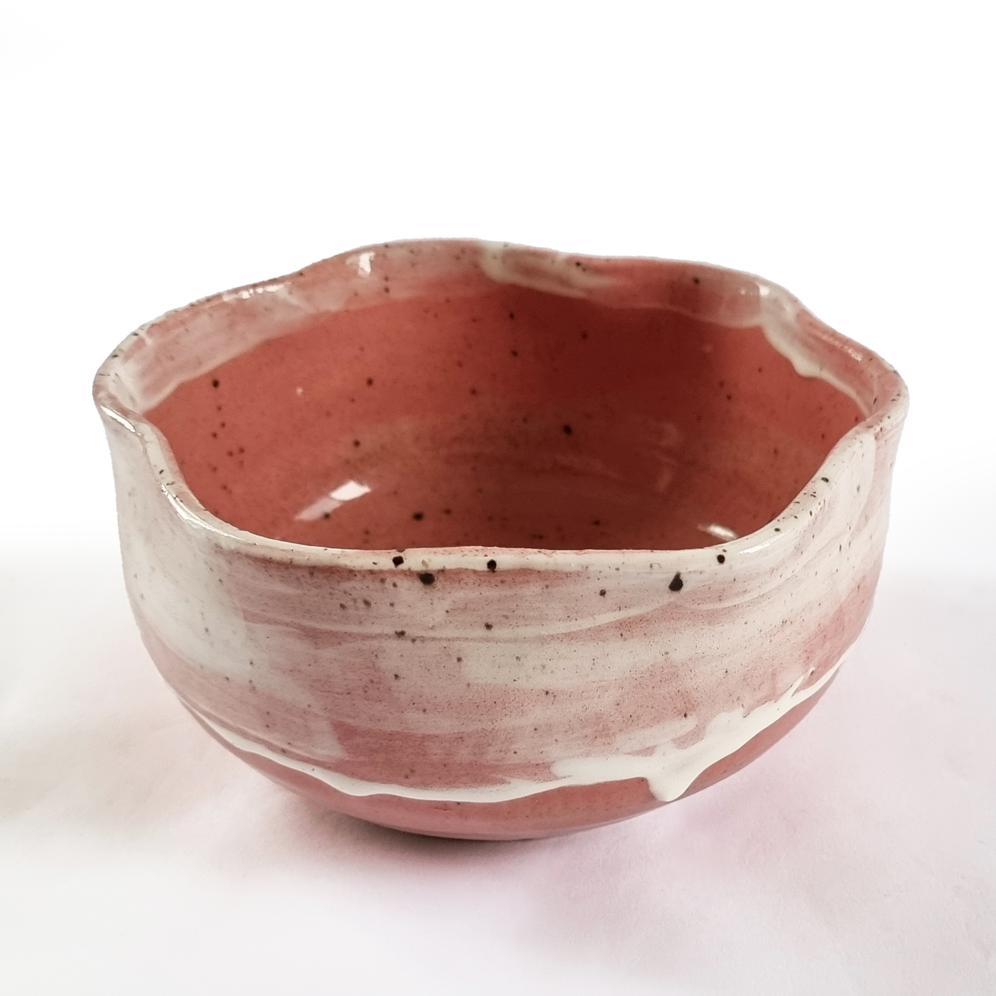 'Full Bloom' Medium Bowl with spout Handmade by EKO